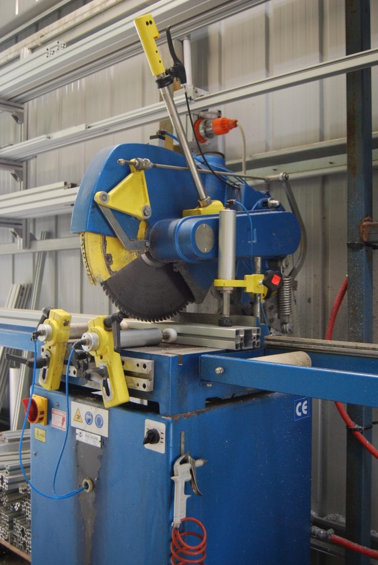 How to connect T-Slot Aluminium extrusions. - GAP Engineering