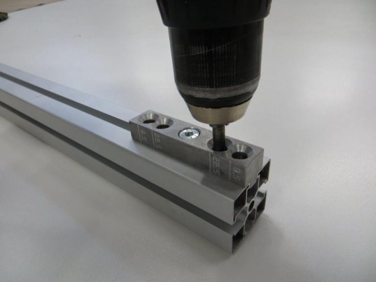 How to connect T-Slot Aluminium extrusions. - GAP Engineering